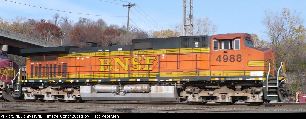 BNSF 4988